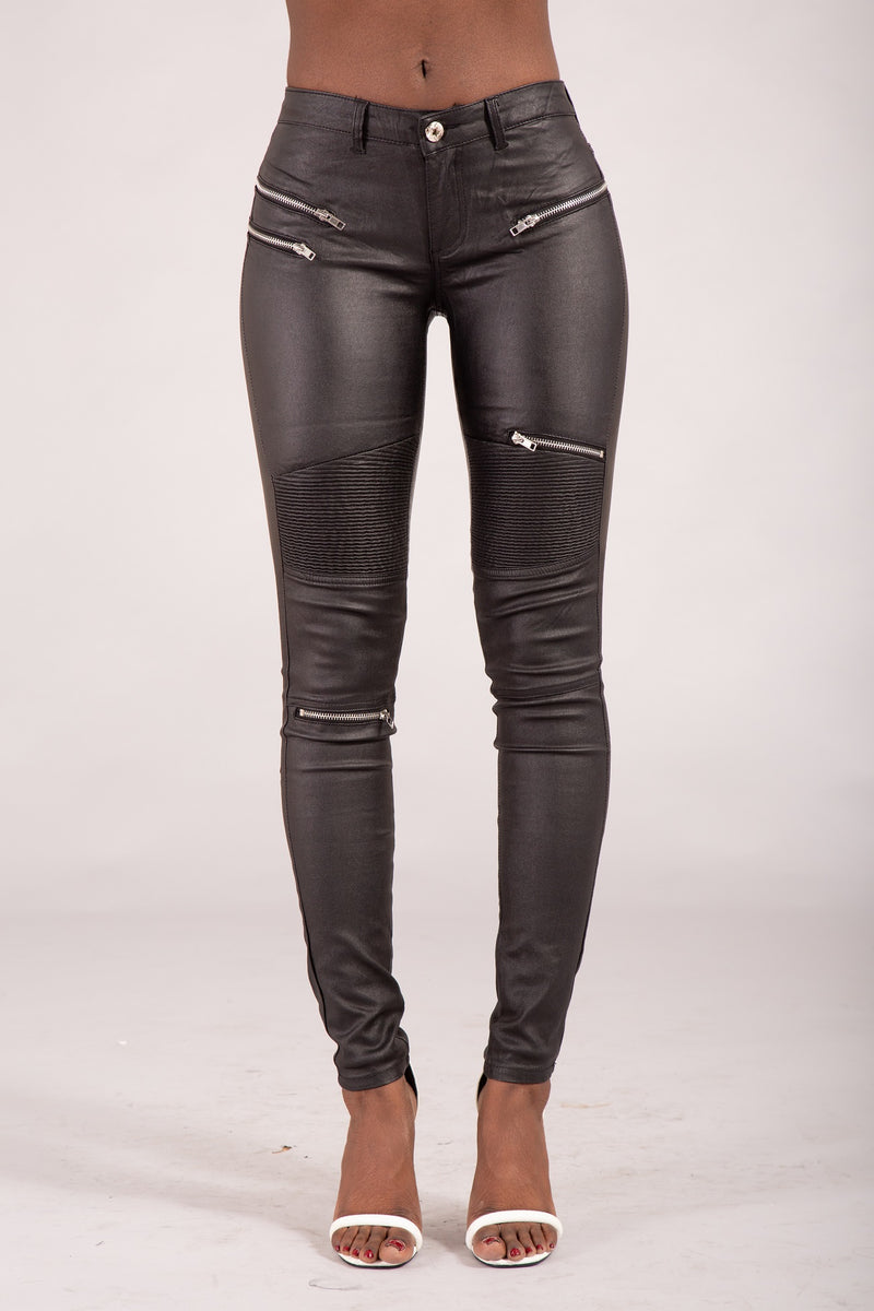 OnyxEdge Faux Leather Skinny Jeans with Zipper Details – Black | Lusty Chic